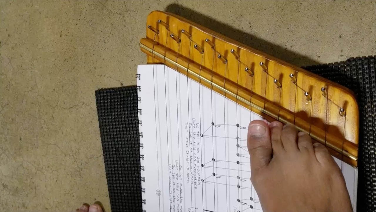 Girl Learns To Play Amazing Music Using Her Feet - YouTube