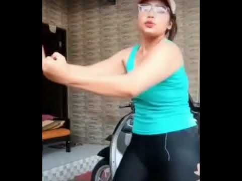 tante goyang tipis tipis