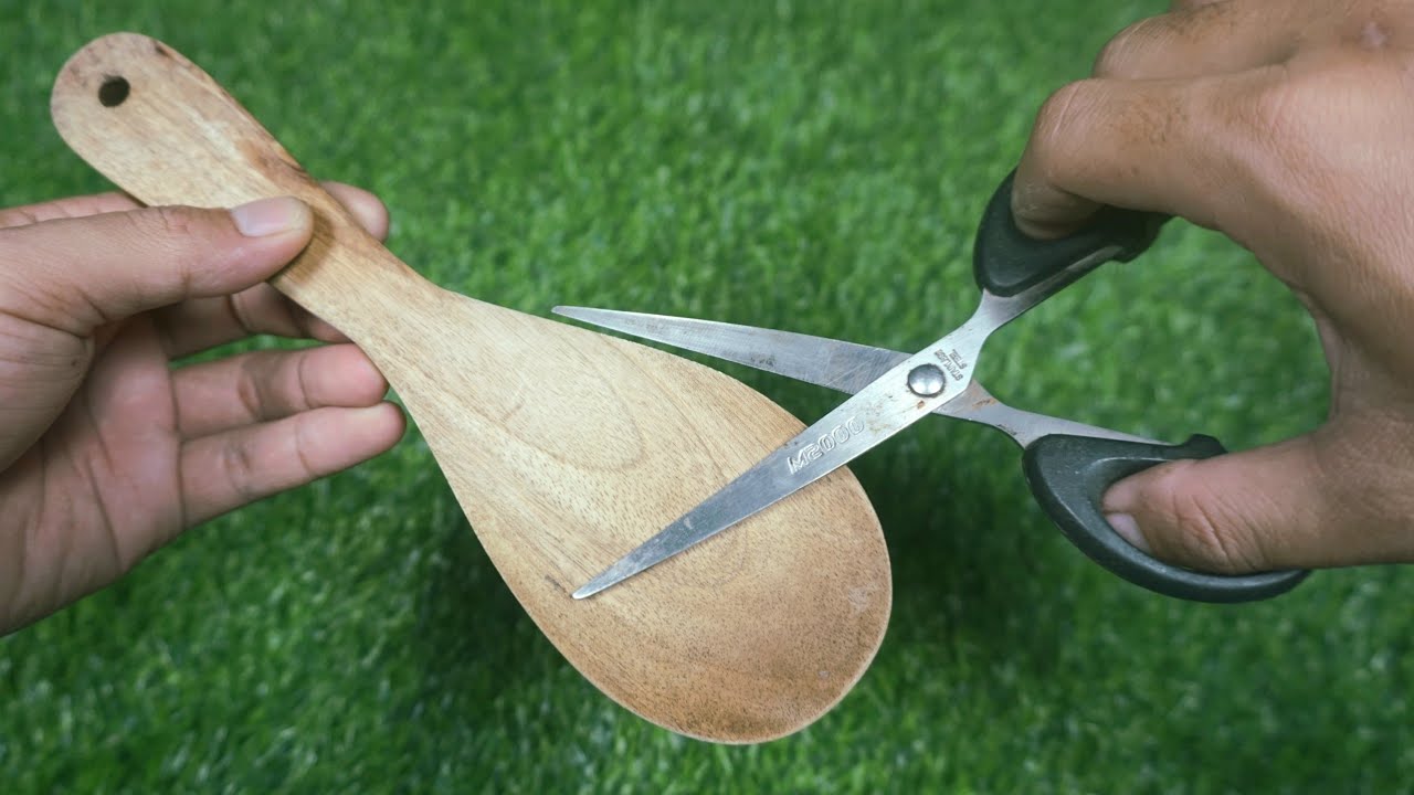 Your Wife's Rice Spoon Will Make Your Scissors Sharp Again Like Expensive Scissors - CREATIVE ...