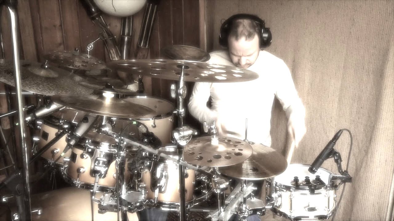 Telephone Vamp, improvisation in 59/8 by Pedro Galindo - YouTube