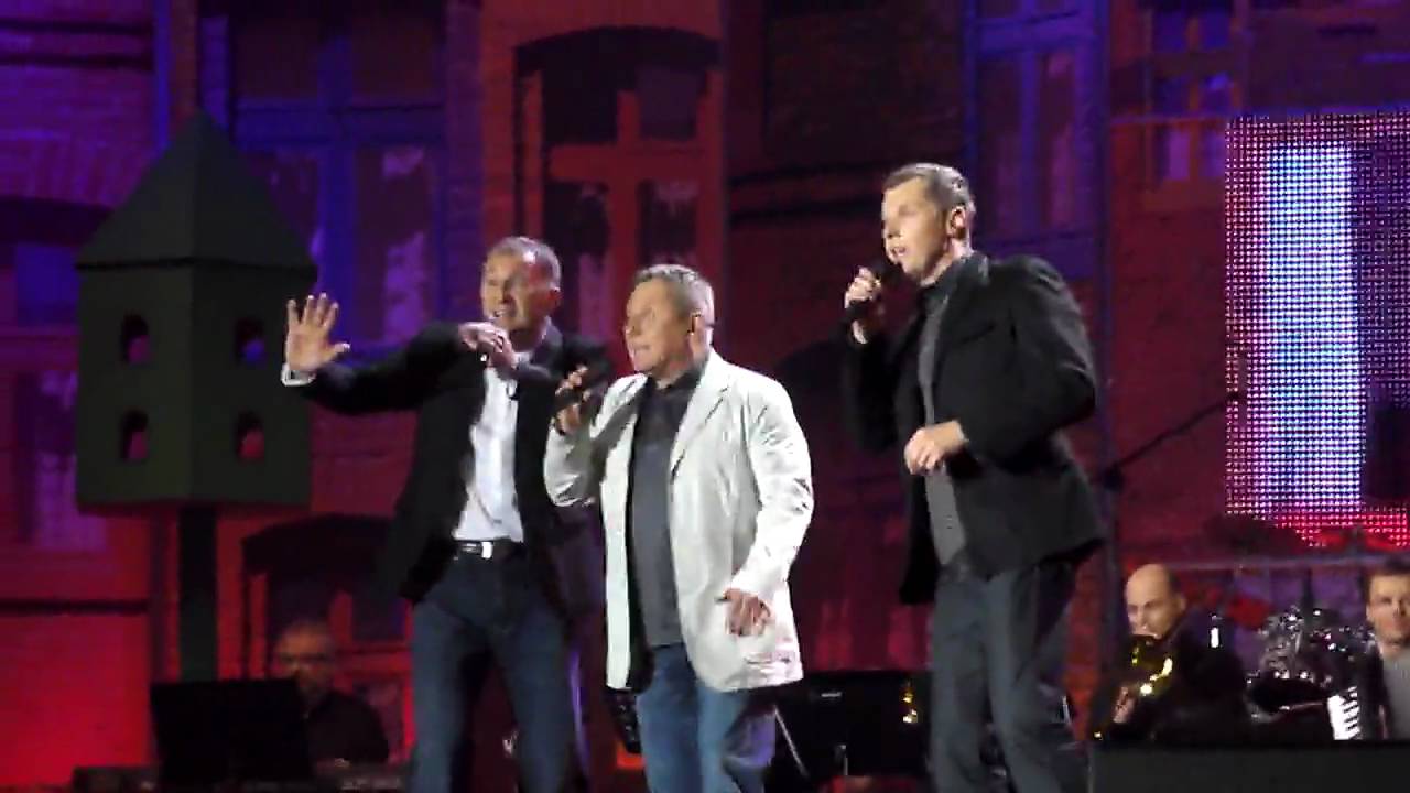 Śląska Gala Biesiadna 2010 -Kabaret Rak Jedzie karetka - YouTube