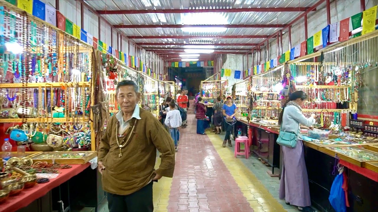 Tibetan Refugee market in Leh Ladakh India - YouTube