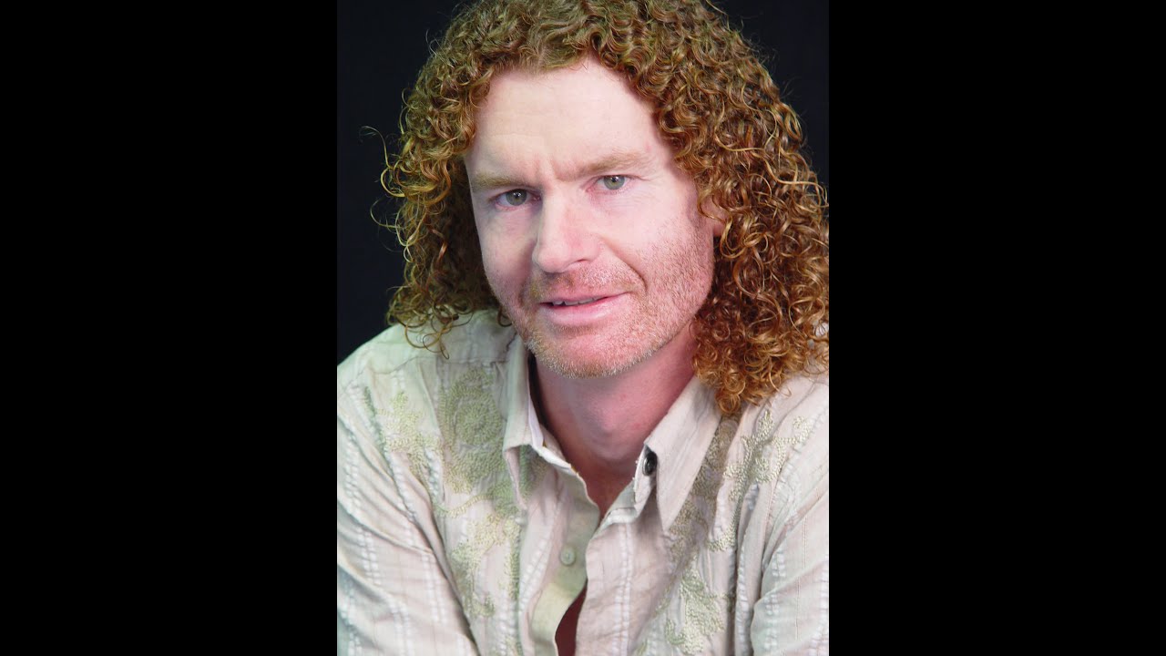 Christopher Yates Juggling, Diabolo and Silliness - YouTube