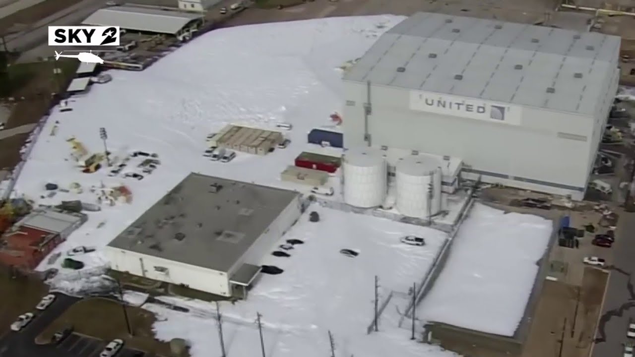 Cleanup underway at Bush Intercontinental Airport after fire ...