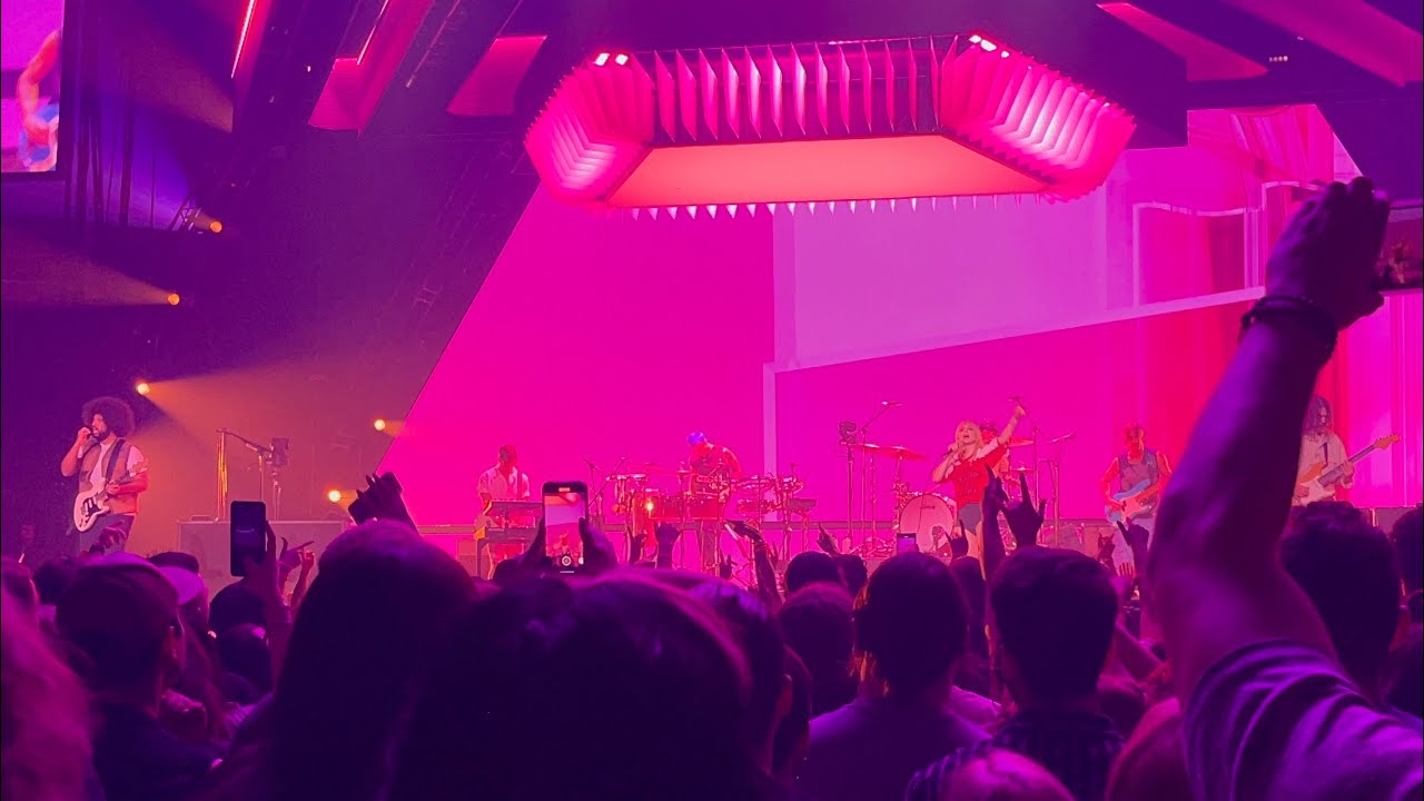 Paramore - Rose-Colored Boy - Live in Denver July 13, 2023 - YouTube