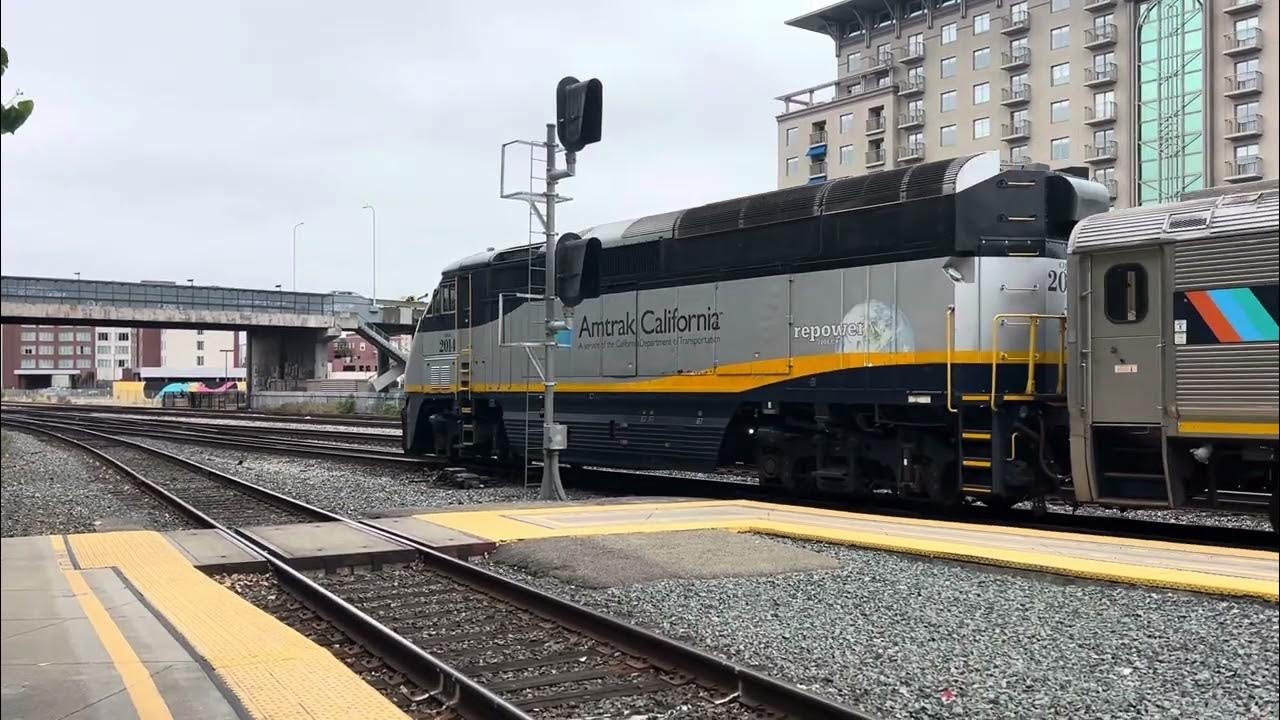 Preview I guess? CDTX 2014 leads the San Joaquin out of EME - YouTube