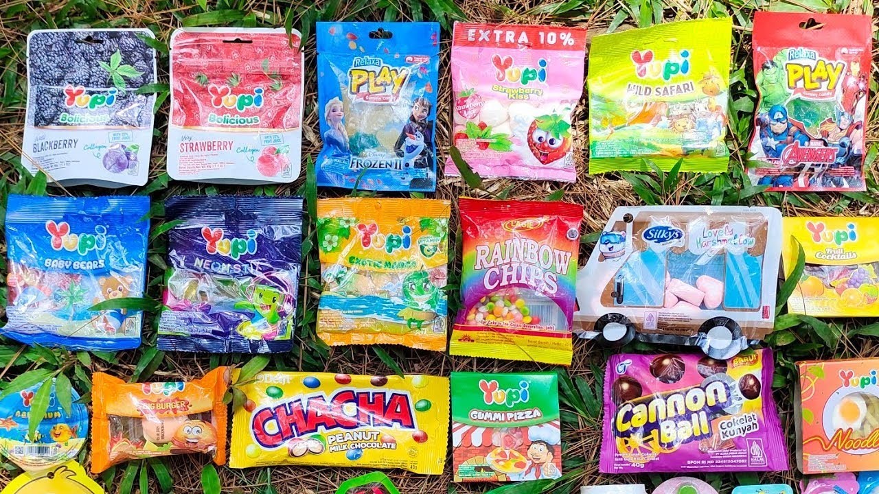 Hunting jajan permen yupi stroberi,blackberry, jelly cone,gummy, warna ...