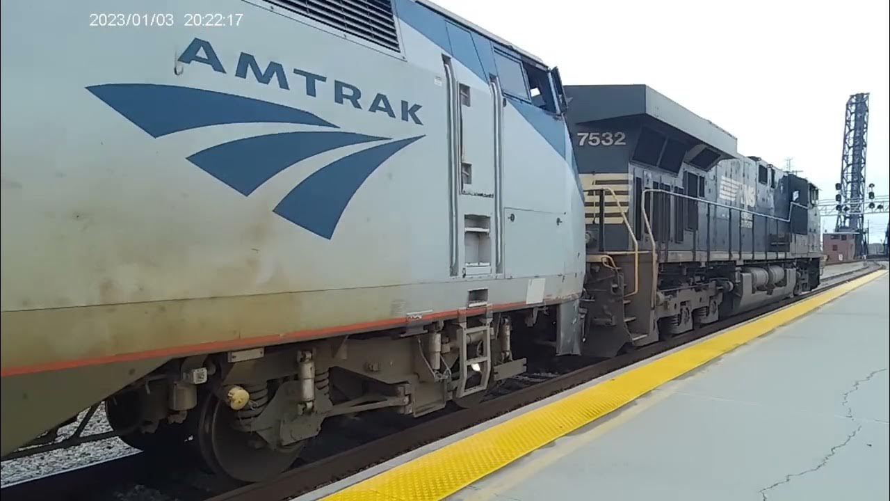 NS Brings Amtrak Northeast Regional Train #138 into Norfolk,Va. Amtrak Station - YouTube