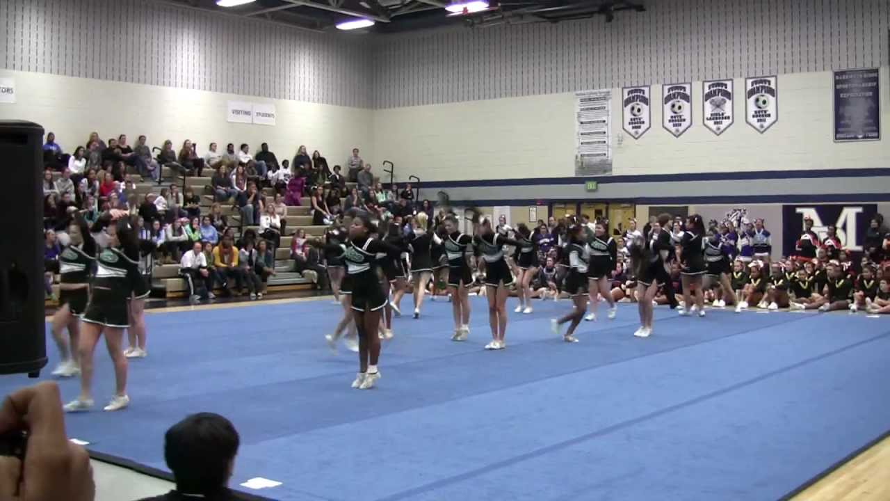 Atholton High School Cheerleading 11/01/2012 - YouTube