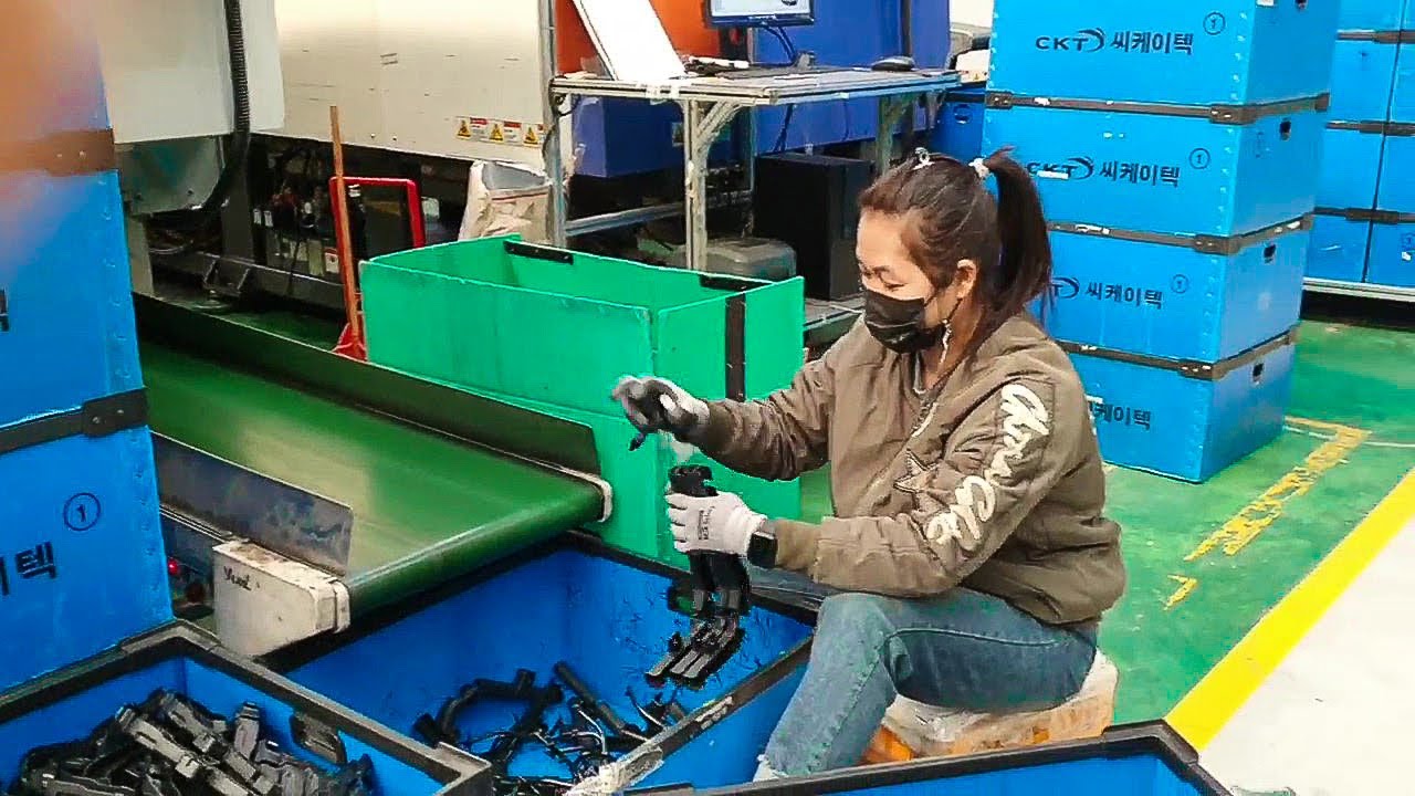 Activities of workers working in Korea Auto Parts Factory | 한국 자동차 부품 ...