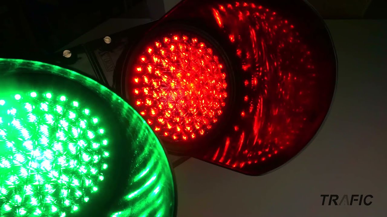 Feux Bicolore D-200 Rouge et Vert en 230 Volts | Signalisation ...