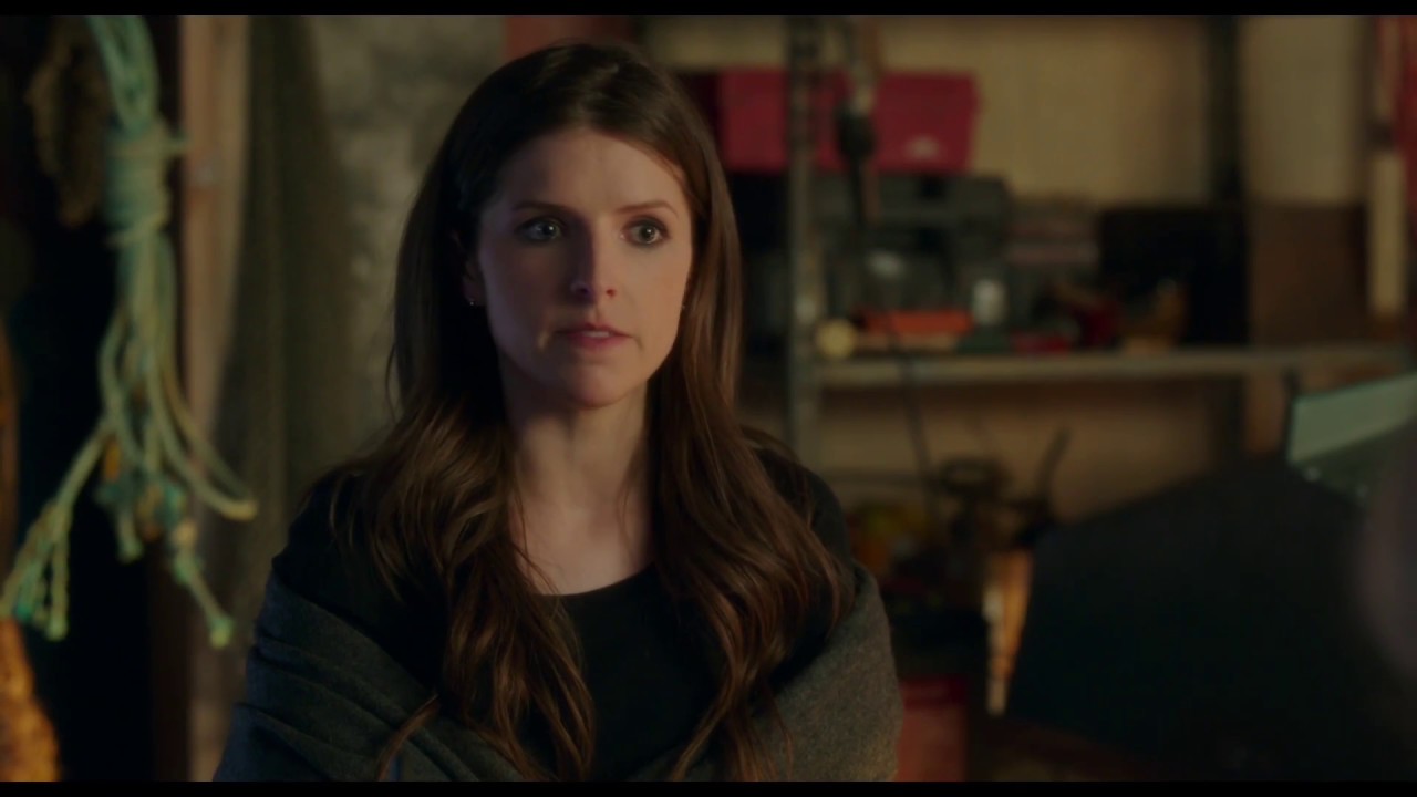 PITCH PERFECT 3 "Fat Amy Gives Beca Advice" Clip - YouTube