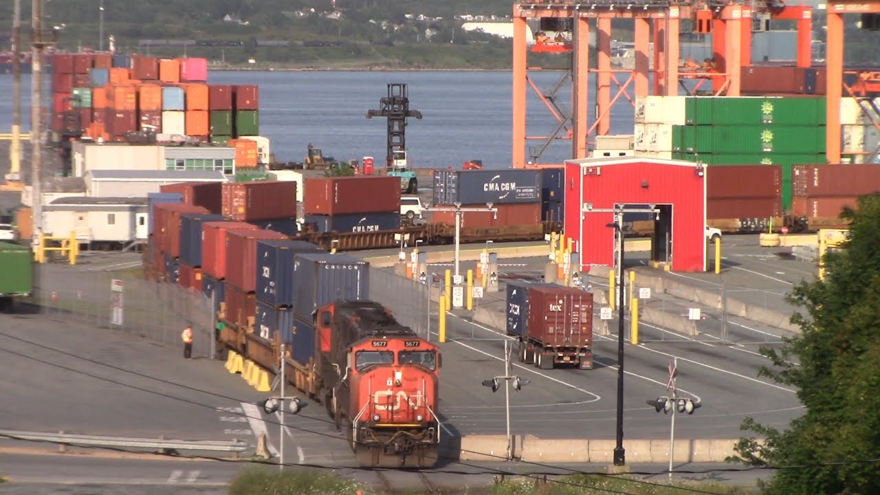 Local Train CN 519 Pulling Intermodal Containers from PSA Atlantic Hub ...