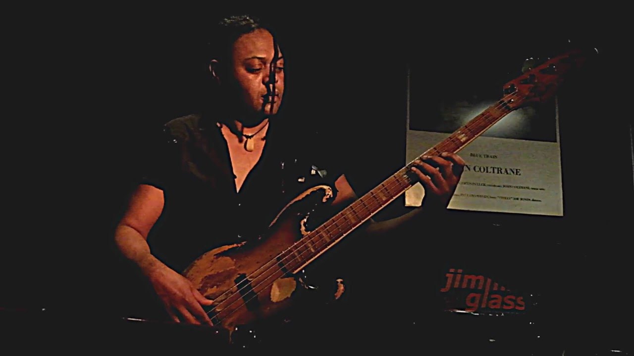Linley Marthe bass solo at Jimmy Glass Jazz Bar 2016 - YouTube