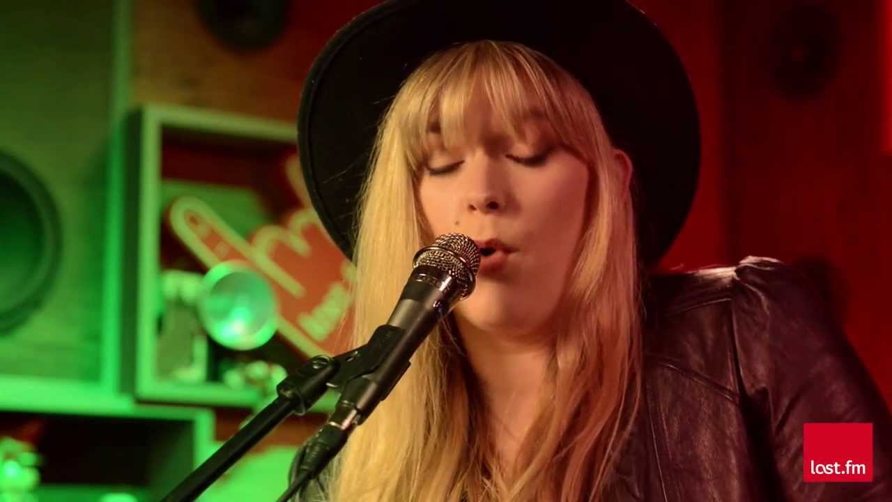 Whitney Wolanin - Run Run Rudolph (Last.fm Sessions) - YouTube
