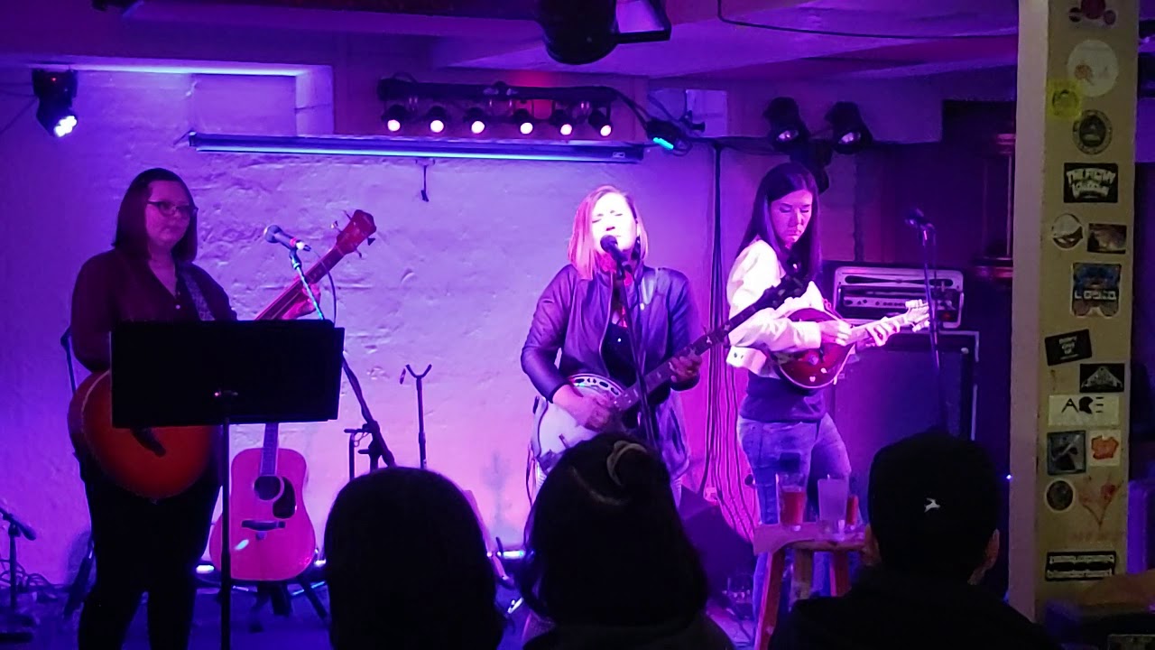 The Severin Sisters - How Mountain Girls Can Love - YouTube