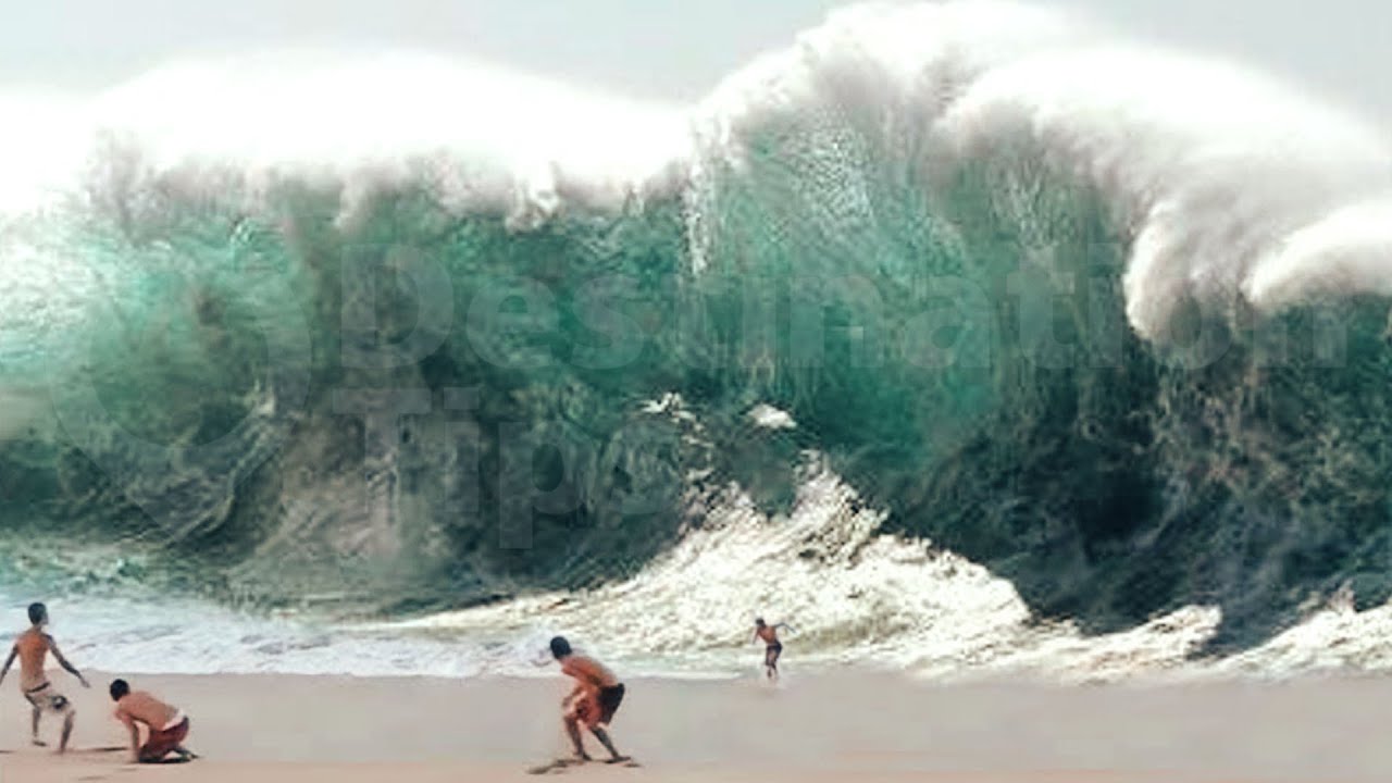 Killer Rogue Waves & Other Strange Phenomena That Happen Around The ...