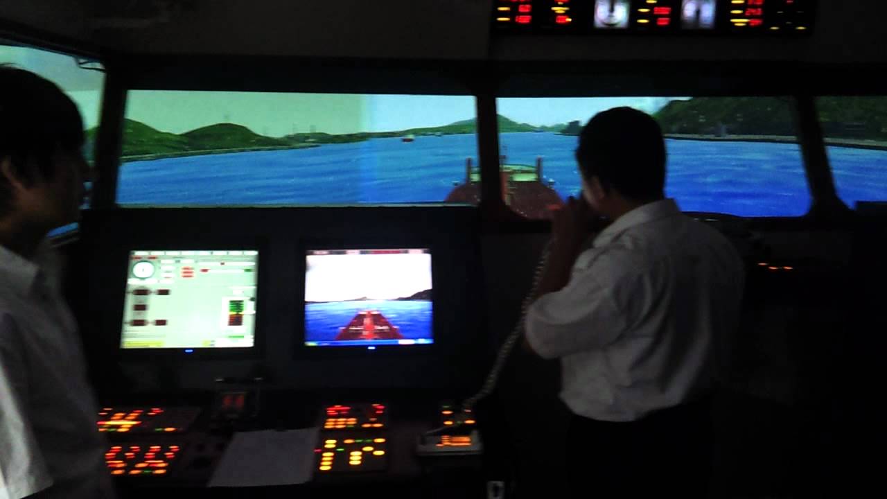 @ simulator room @ "bridge team management" class. - YouTube
