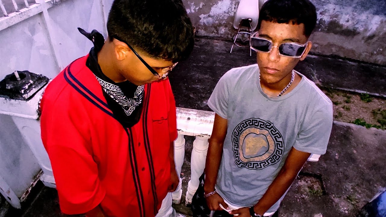 200 - BIG KEVIN MK feat CHIKIN LIKE (VIDEO OFFICIAL) - YouTube