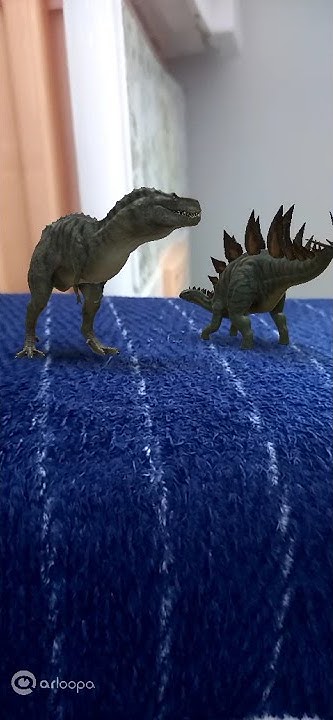 T-rex vs stegosaurus - YouTube