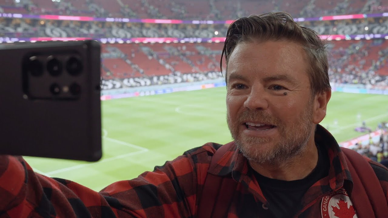 Canadian soccer superfan attends 100 World Cup matches - YouTube