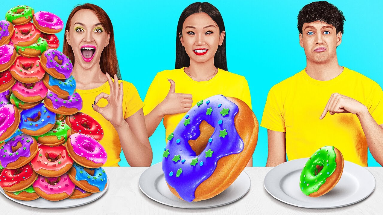 BIG VS MEDIUM VS SMALL PLATE🍩 Who Is The Luckiest?🍟 By 123 GO! - YouTube