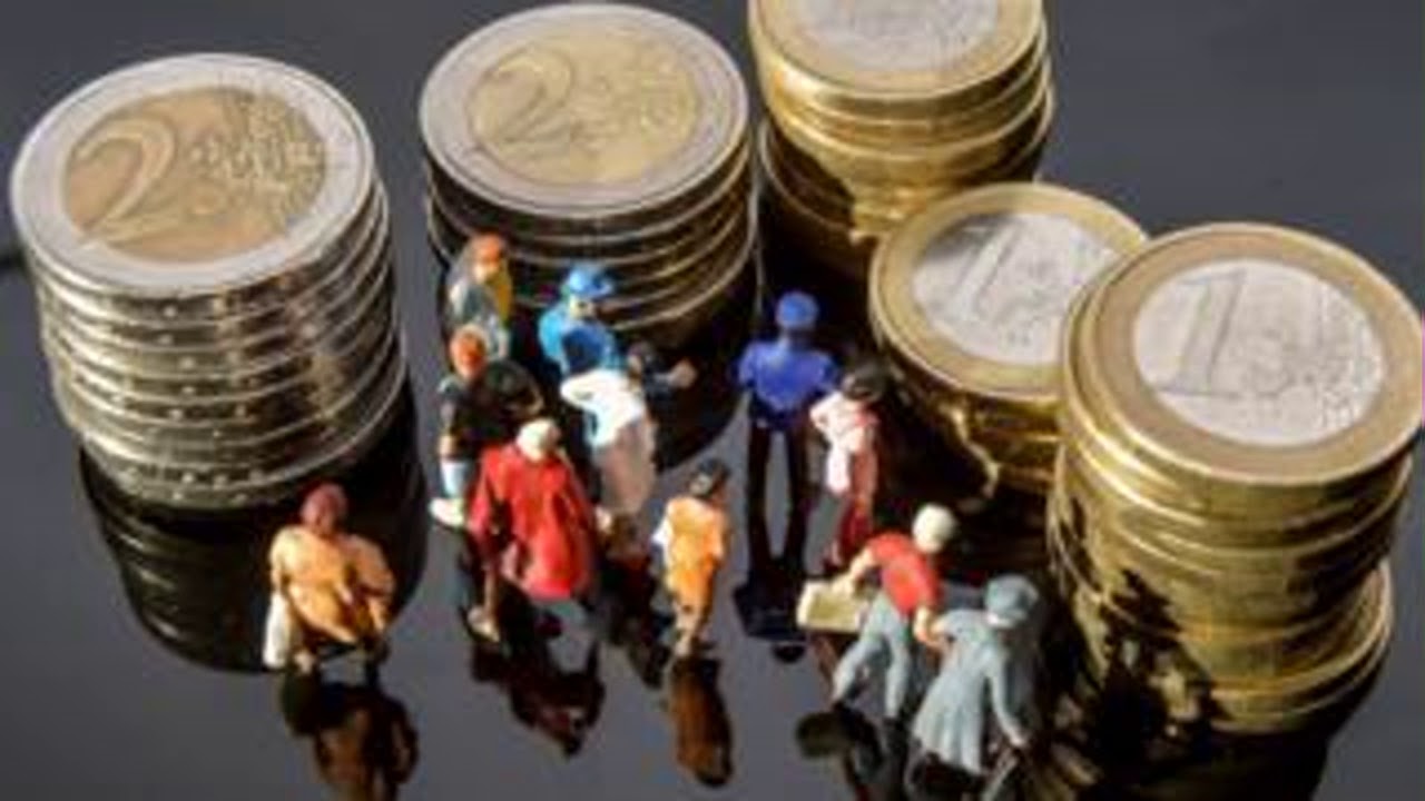 The complex history of the creation of the Euro - YouTube