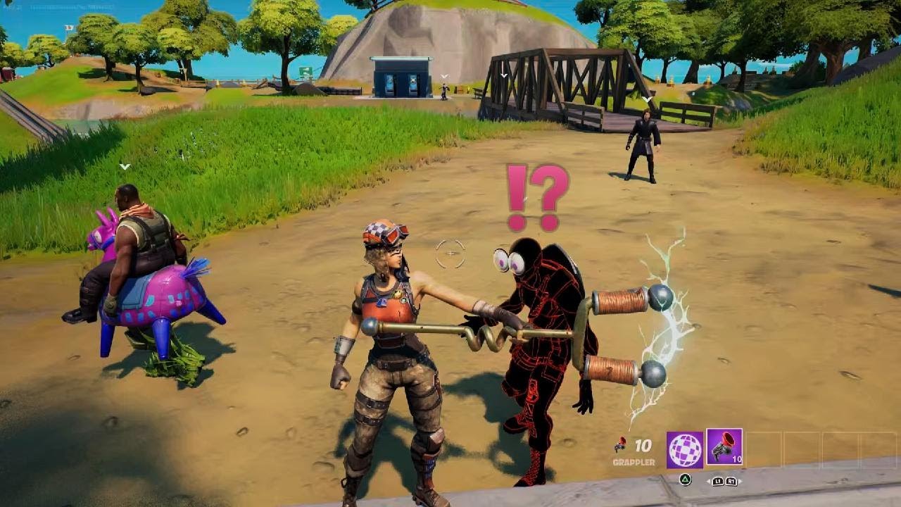 Renegade Raider flexing with AC/DC Pickaxe - YouTube
