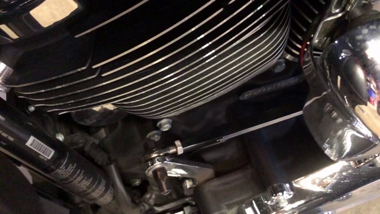 2019 Harley Knock M8 114 - YouTube