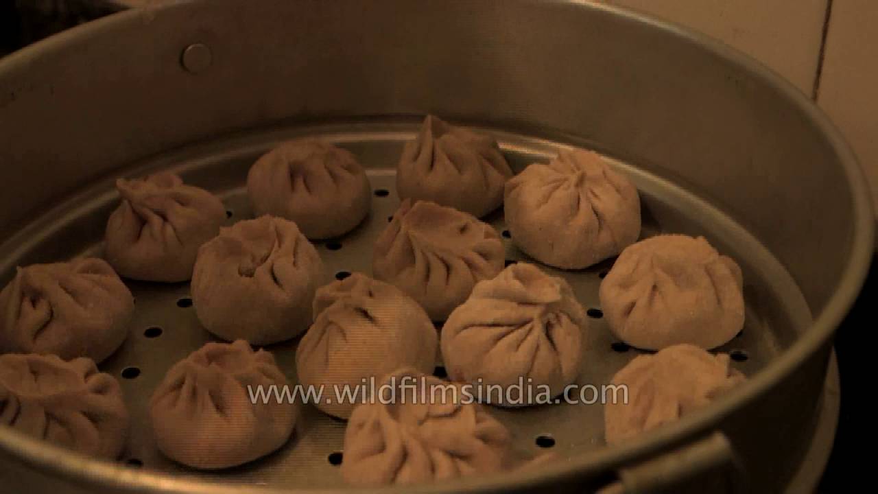 Making of Tibetan Beef Momos - YouTube