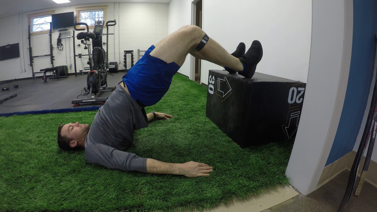 Feet Elevated Hip Thrust With Band - YouTube