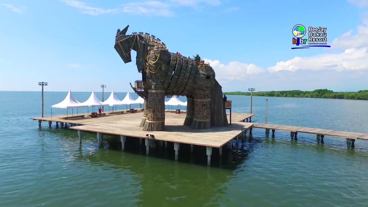 Patung Kuda Raksasa Indonesia Cipta Wilaha BJBR - YouTube