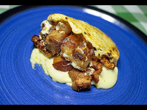 Arepa con Chicharrón - YouTube
