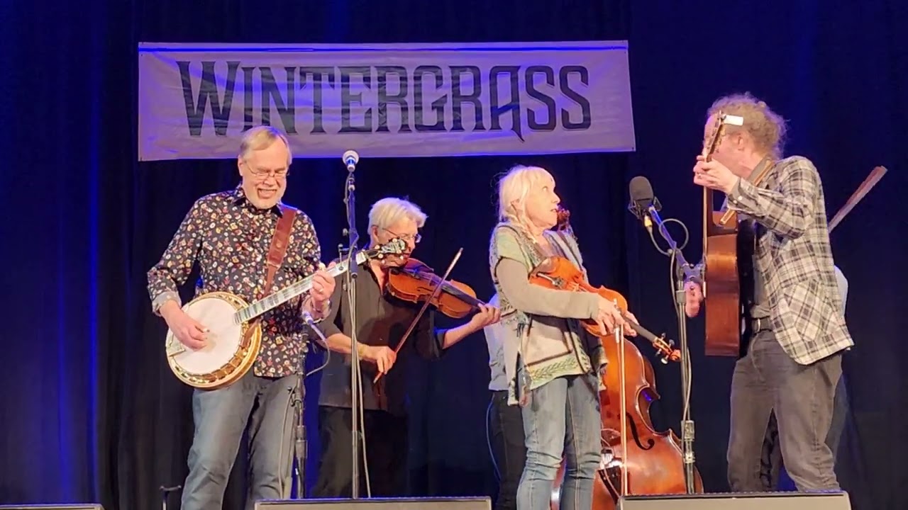 Earl Jam! Tony Trischka and Friends at Wintergrass 2024 Chords - Chordify