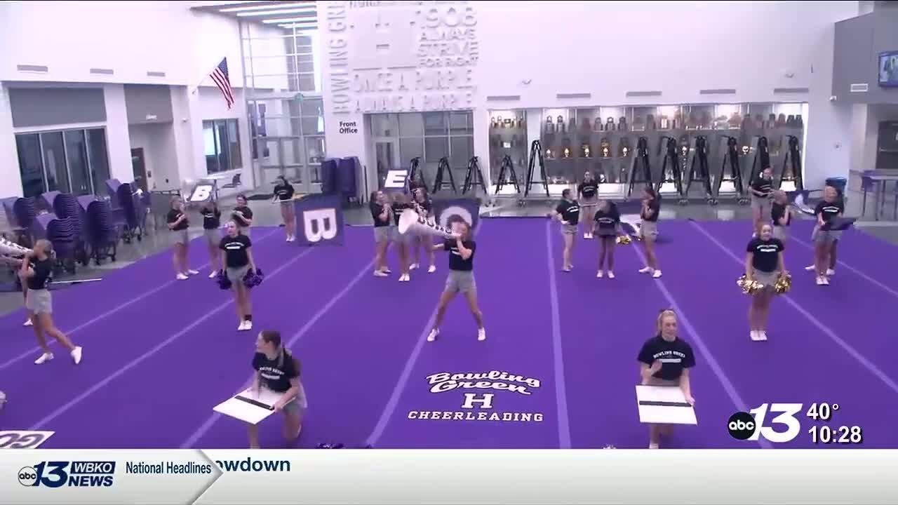 Bowling Green prepares for 2025 UCA National Cheer Championships - YouTube