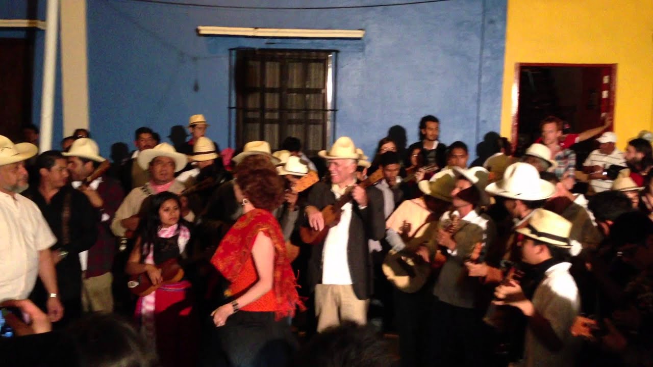 Fandango in Tlacotalpan Mexico - YouTube