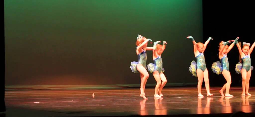 Ivy's Dance2 - YouTube