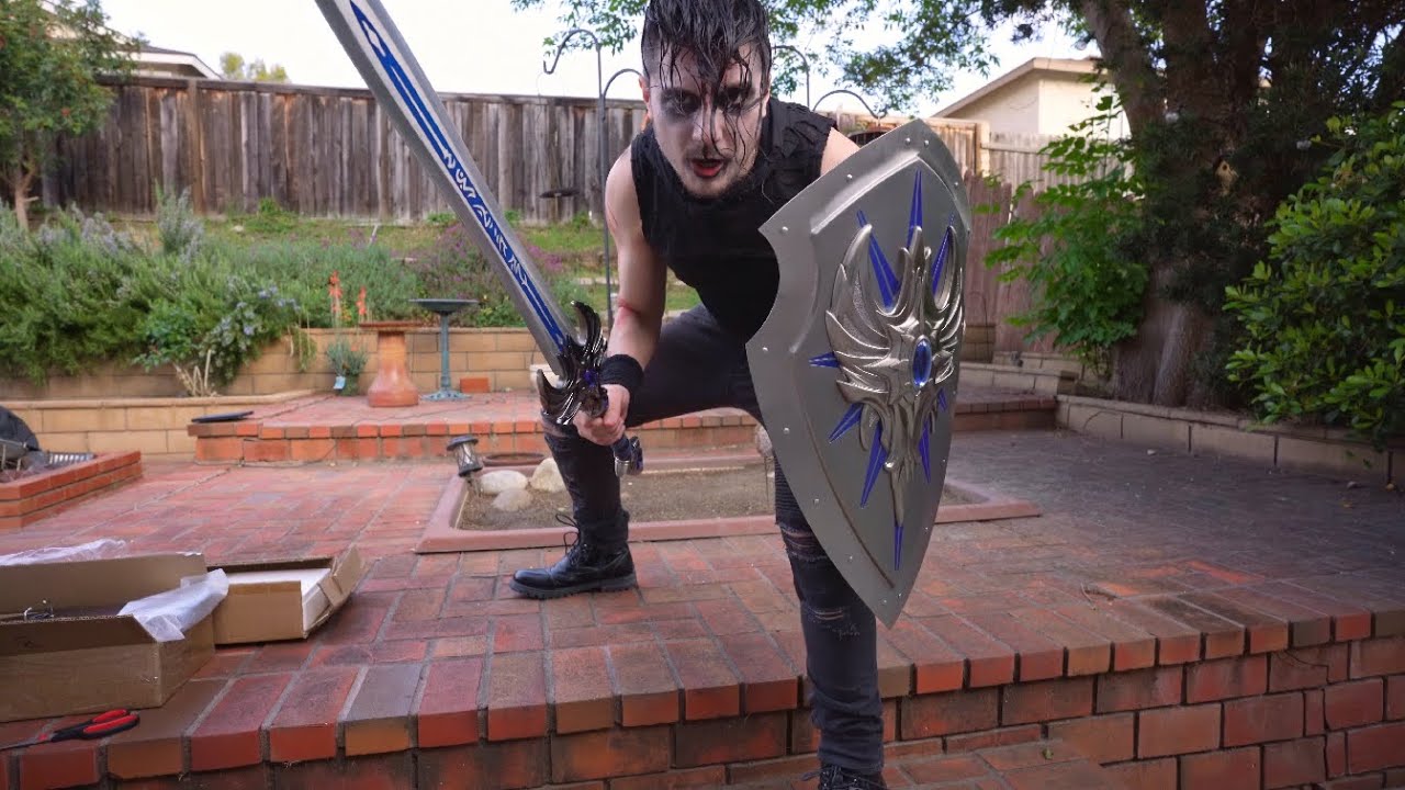 Unboxing: Blizzard Entertainment Employee Service Award Sword and ...