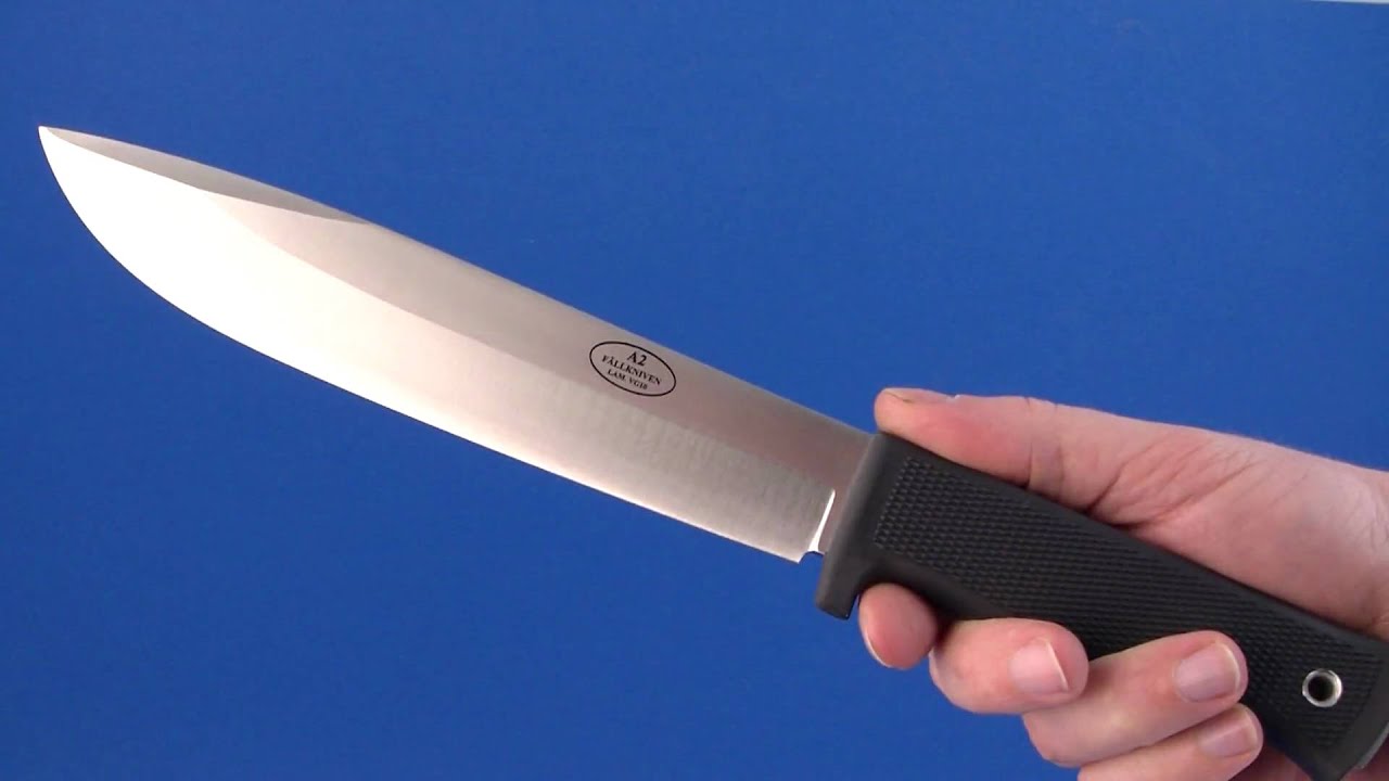 Fällkniven A2 - www.pizzini.at - YouTube