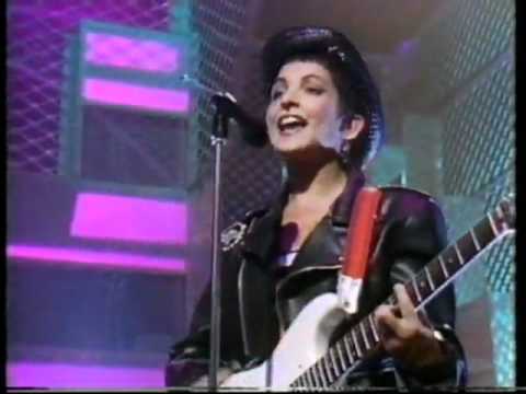 Jane Wiedlin - Rush Hour (1988 UK TV Performance) - YouTube