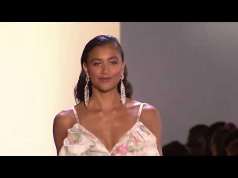 NEW YORK MODA HAFTASI'NA RAISAVANESSA'NIN \
