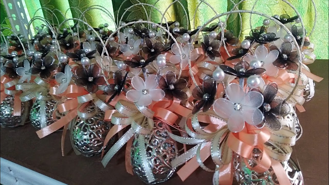 Bunga telur stokin Sakura hang and stand - YouTube