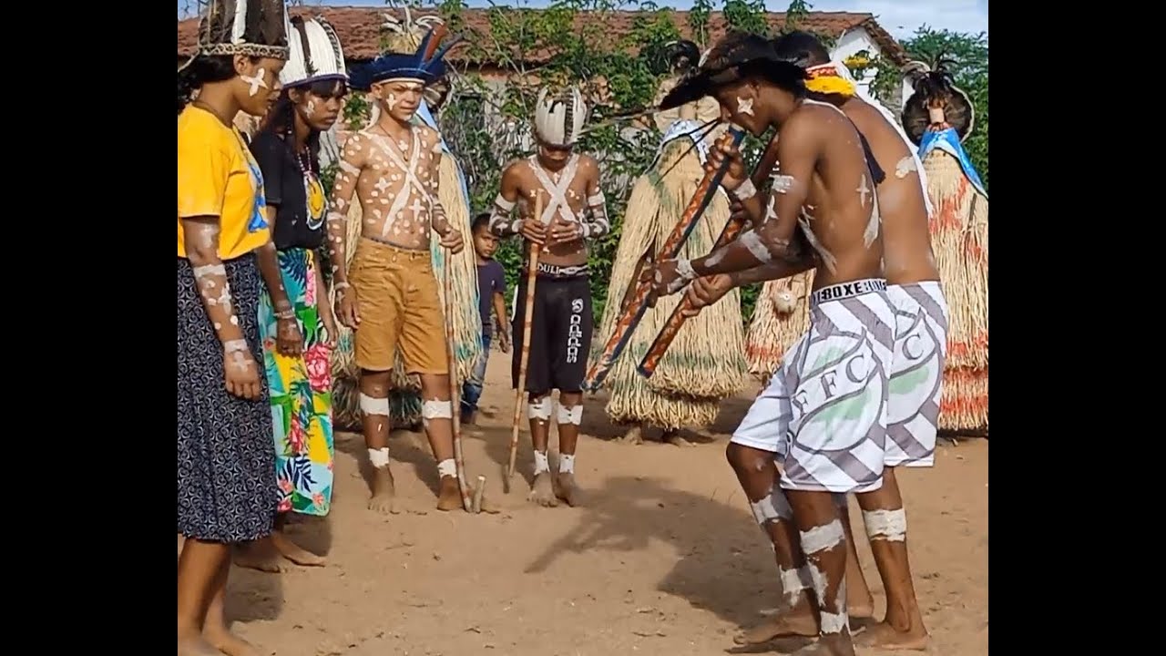 Dança do Búzio apresentação da Escola E. Indígena José Luciano - YouTube