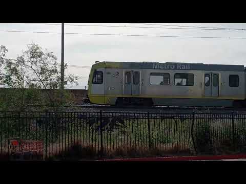 Metro blue line in Compton CA 😁🚉 - YouTube