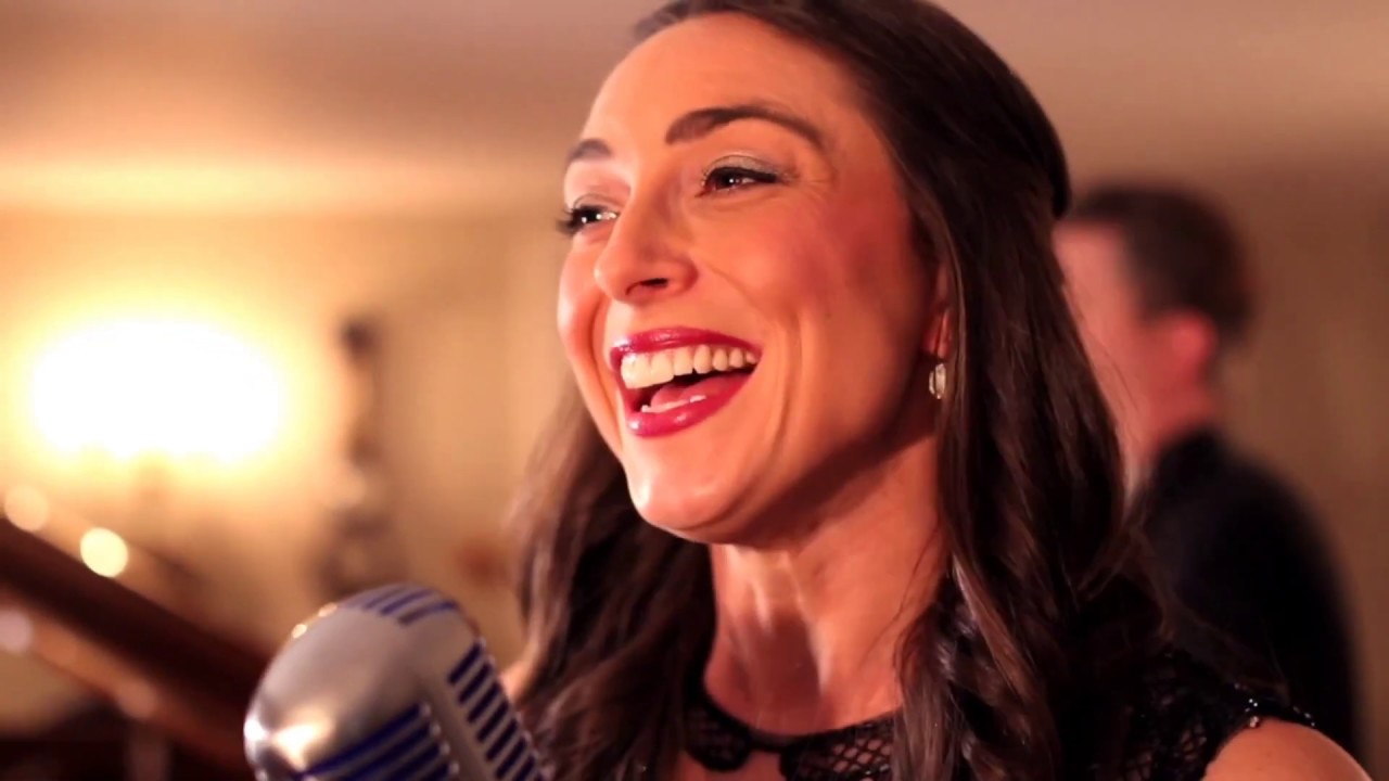 Emily - The Wartime Sweetheart | 1940's Singer/Duo/Band | Surrey - YouTube