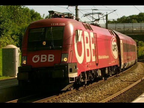 Zugverkehr am Bahnhof Oberhofen - Zell am Moos + Majetic Imperator