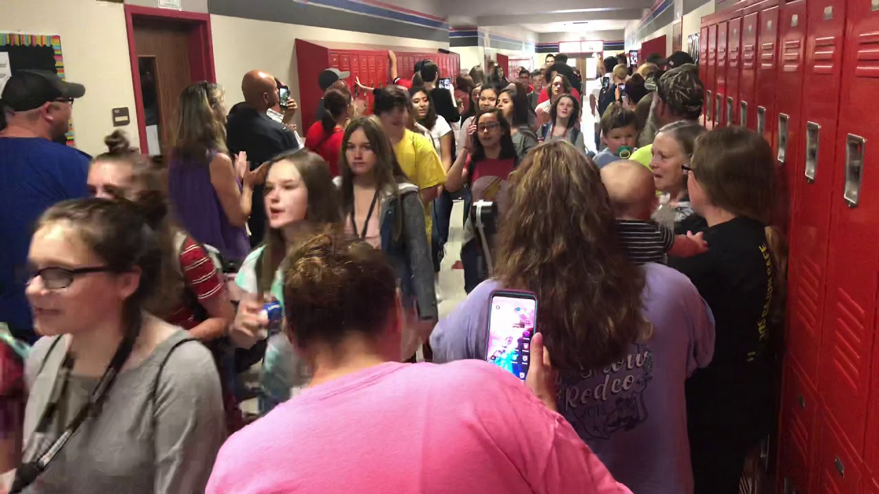 2019 Gene Pike Middle School 8th Grade Clap Out - YouTube