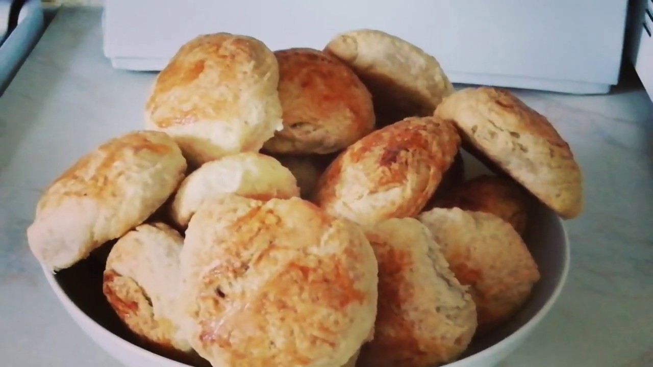 HOPIA WITH FRIED ONION. - YouTube