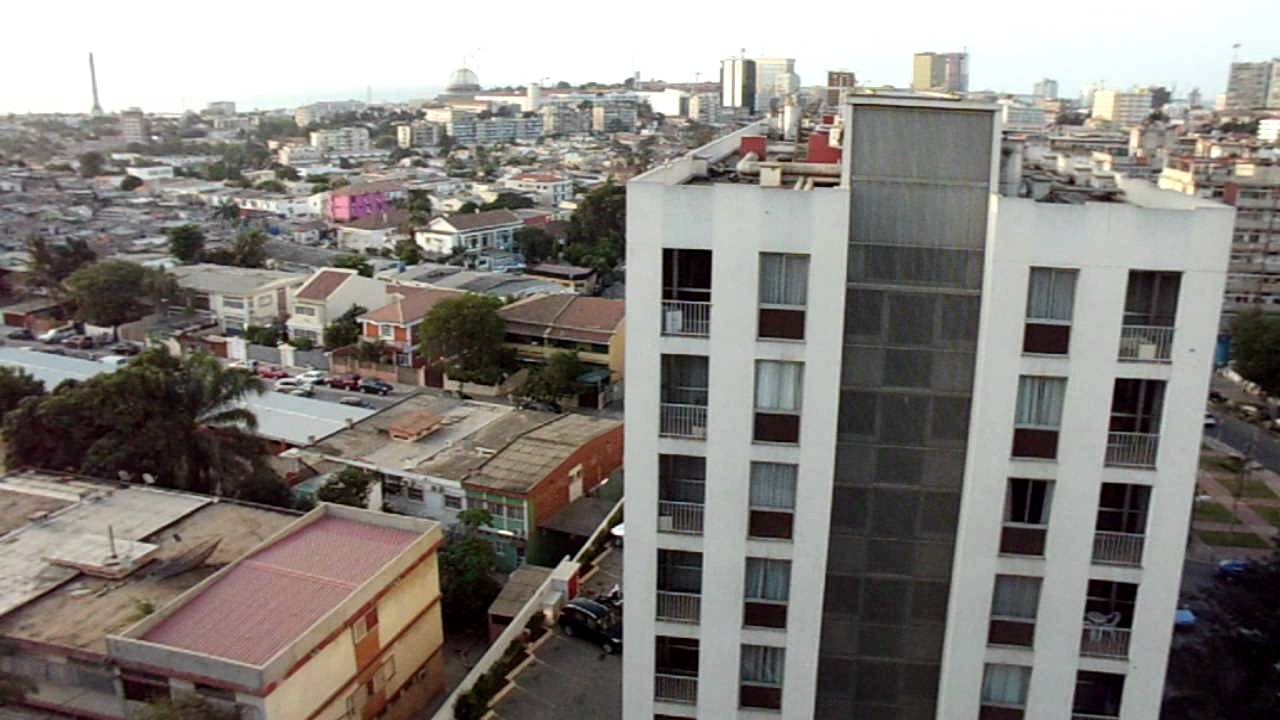 Uma das Ruas da Cidade Luanda - YouTube