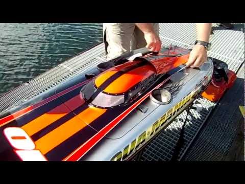 RC Rennboote ᐅ Die besten ferngesteuerten Speedboote!